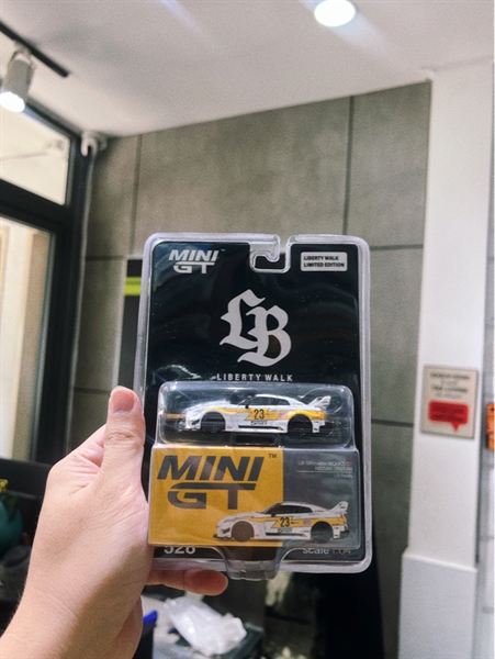 MiniGT Card Nhật #528 Nissan LB Silhoutte Work GTR R35 LB Racing